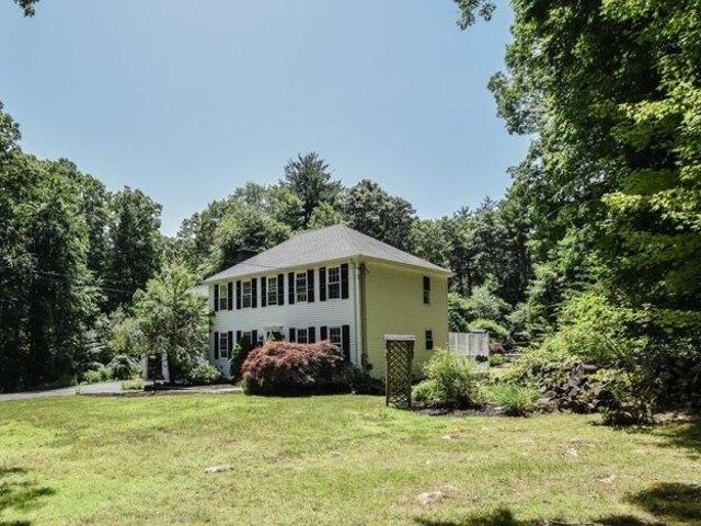 house with 4 bedroom, Douglas MA DS104078916