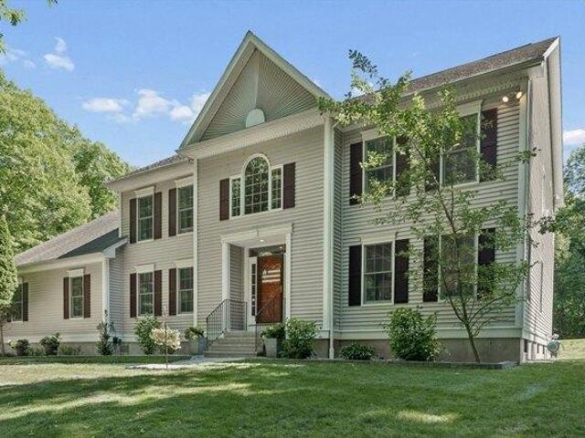 house with 4 bedroom, Douglas MA DS103709802
