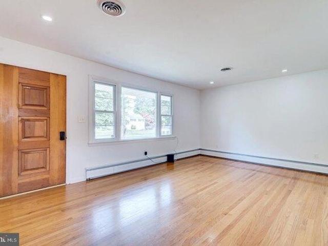 house with 4 bedroom, Dover DE ES103603569