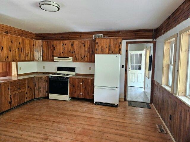 house with 4 bedroom, Dover Foxcroft ME DS102313448