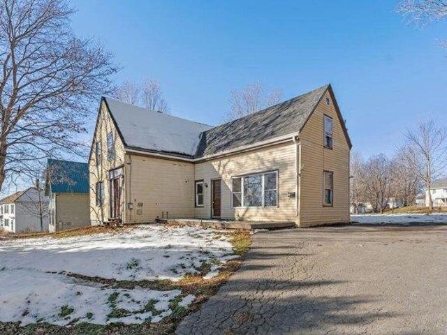 house with 4 bedroom, Dover Foxcroft ME DS102725889