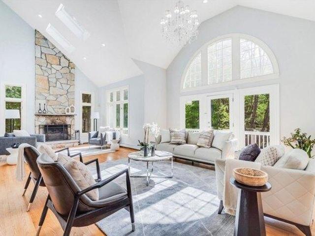 house with 4 bedroom, Dover MA ES105040822
