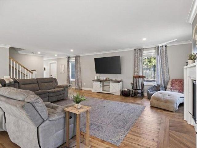 house with 4 bedroom, Dover NH ES103431054