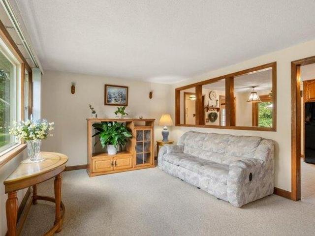house with 4 bedroom, Dover NH ES105156199