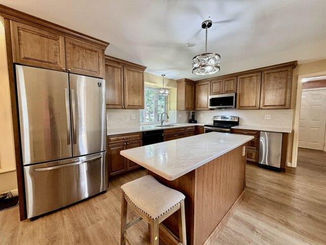 house with 4 bedroom, Dover NH ES105156555