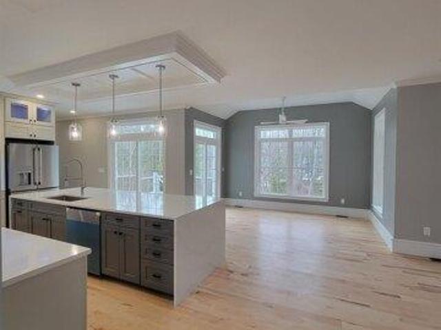 house with 4 bedroom, Dover NH ES105157273
