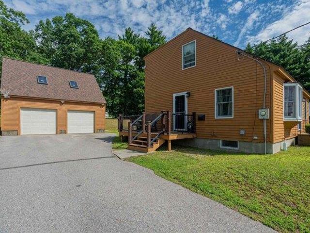 house with 4 bedroom, Dover NH ES105191078
