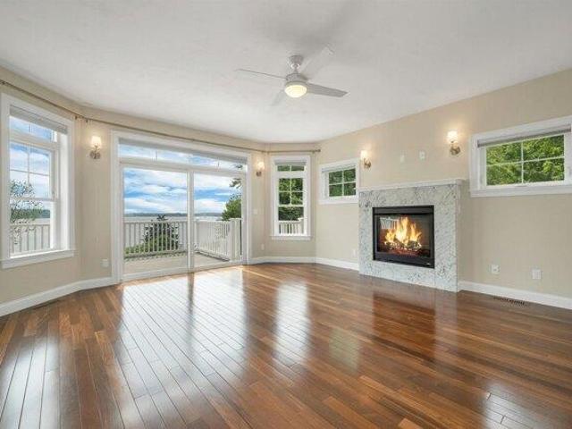 house with 4 bedroom, Dover NH ES105124715