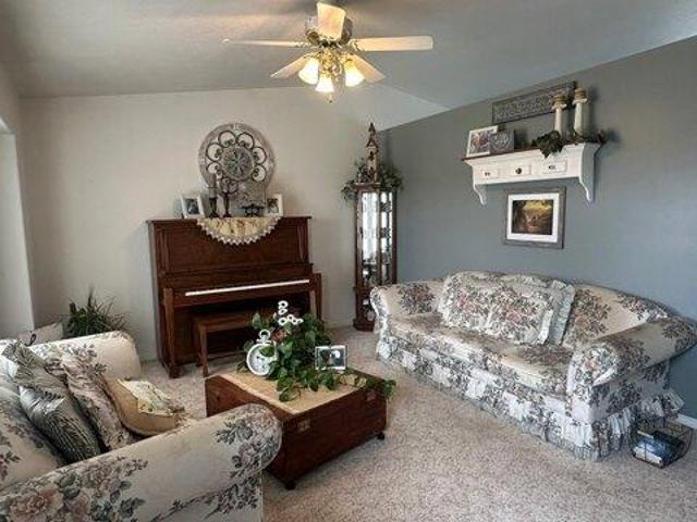 house with 4 bedroom, Downey ID ES103501431