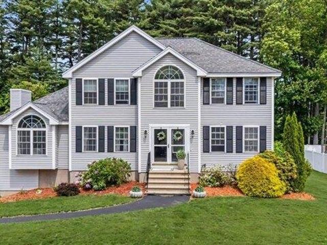 house with 4 bedroom, Dracut MA DS103034582
