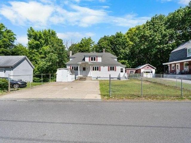 house with 4 bedroom, Dracut MA DS103073486
