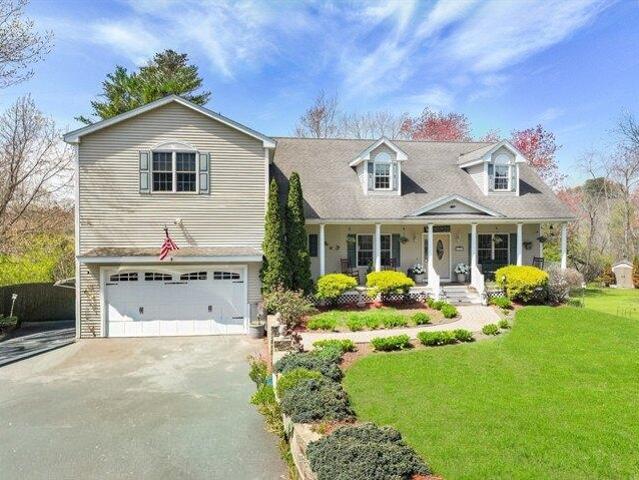 house with 4 bedroom, Dracut MA ES102960035