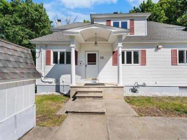 house with 4 bedroom, Dracut MA ES103073486