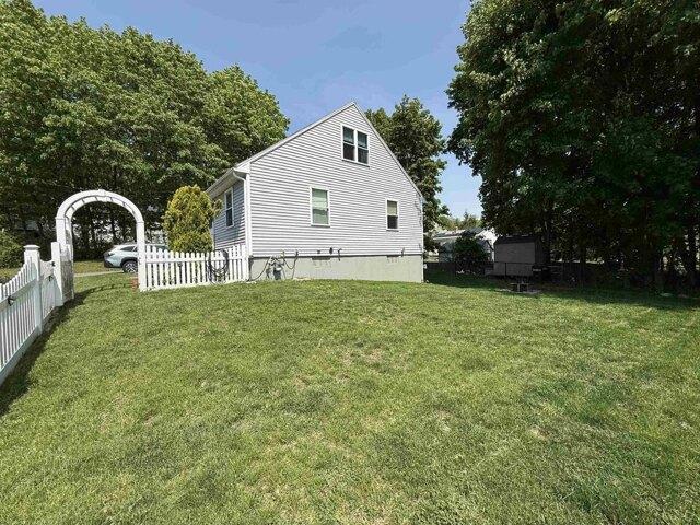house with 4 bedroom, Dracut MA ES104297683