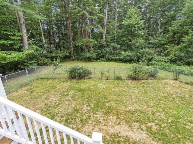 house with 4 bedroom, Dracut MA ES105093797