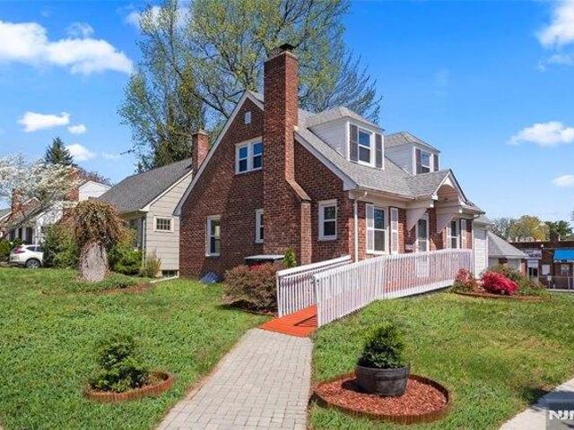 house with 4 bedroom, Dumont NJ DLS102530644