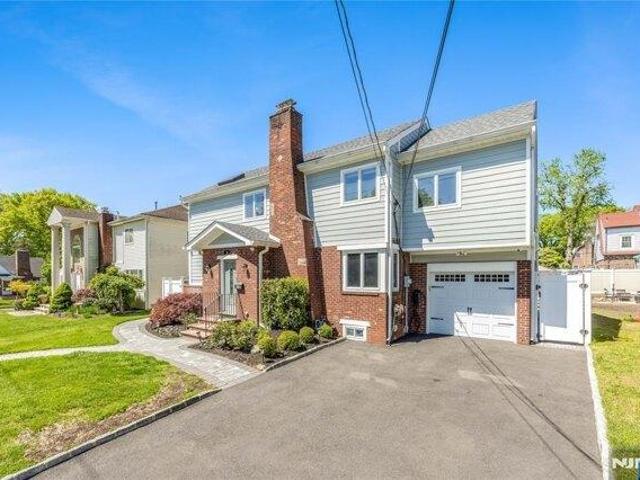 house with 4 bedroom, Dumont NJ DS102824259