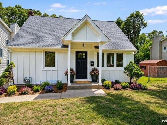 house with 4 bedroom, Dumont NJ DS104440646