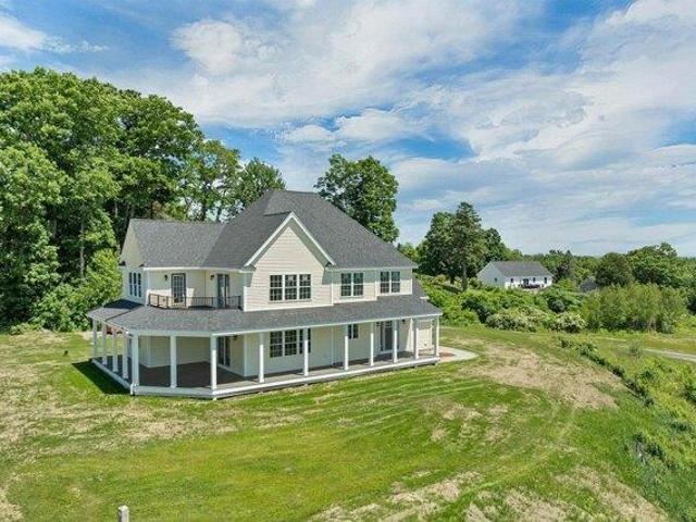 house with 4 bedroom, Dunbarton NH DS104078015