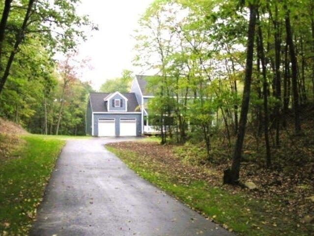 house with 4 bedroom, Dudley MA DLS102445943
