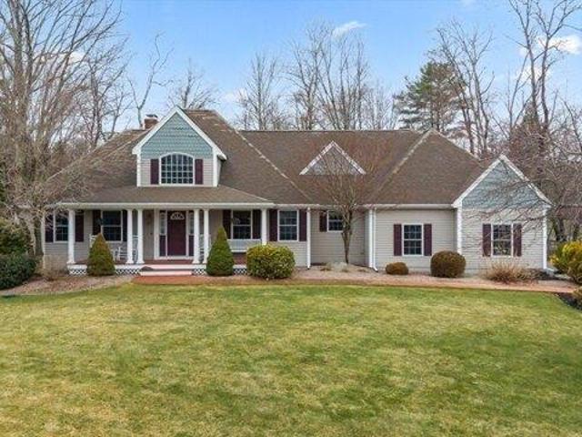 house with 4 bedroom, Dudley MA ES102922497
