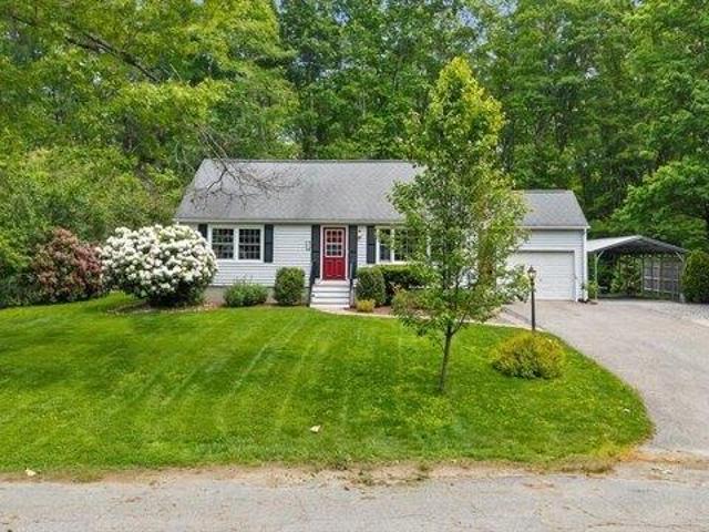 house with 4 bedroom, Dudley MA ES103493572