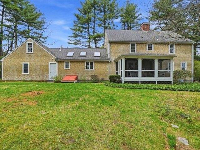 house with 4 bedroom, Duxbury MA DLS102707773