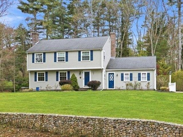 house with 4 bedroom, Duxbury MA ES104115131