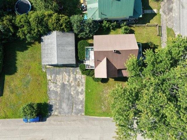 house with 4 bedroom, East Millinocket ME ES105114555