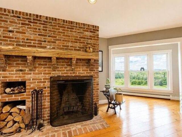 house with 4 bedroom, East Montpelier VT ES105140746