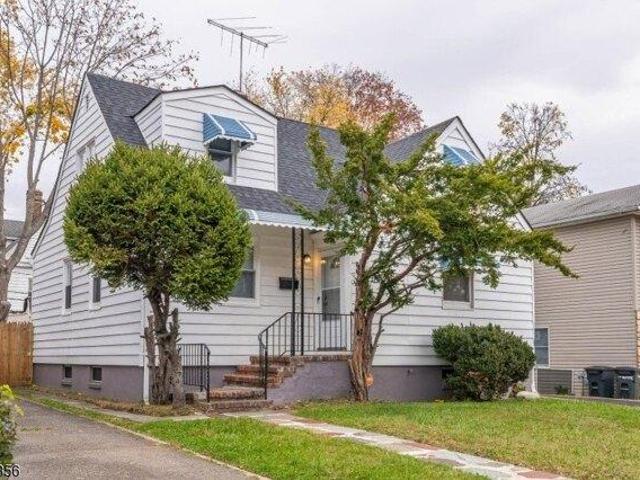 house with 4 bedroom, East Orange NJ DLS102284064