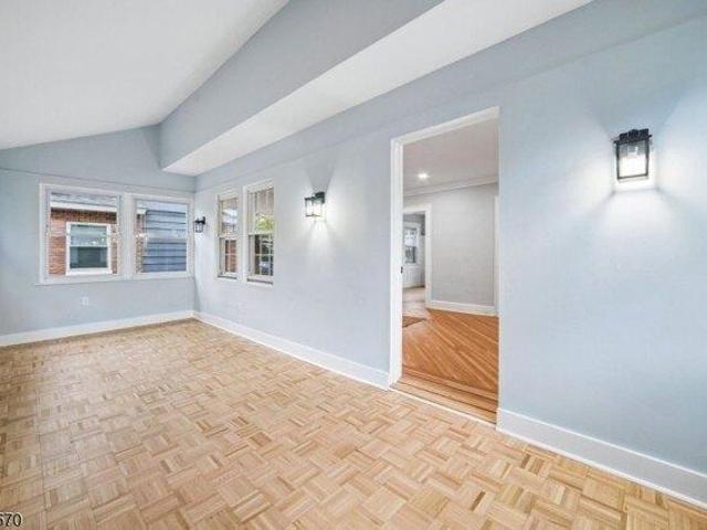house with 4 bedroom, East Orange NJ DS103620327