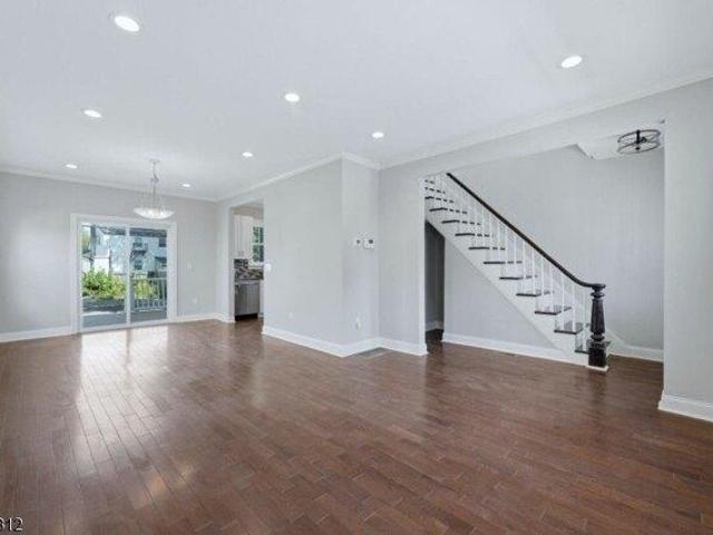 house with 4 bedroom, East Orange NJ ES105145004