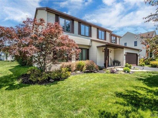 house with 4 bedroom, East Amherst NY ES103621605