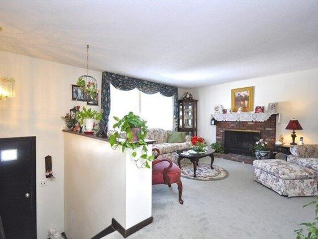 house with 4 bedroom, East Bridgewater MA DLS102345319