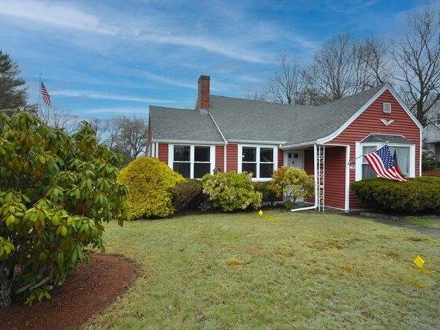 house with 4 bedroom, East Bridgewater MA DLS102410004