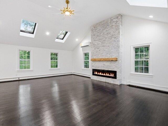 house with 4 bedroom, East Bridgewater MA DS103444208
