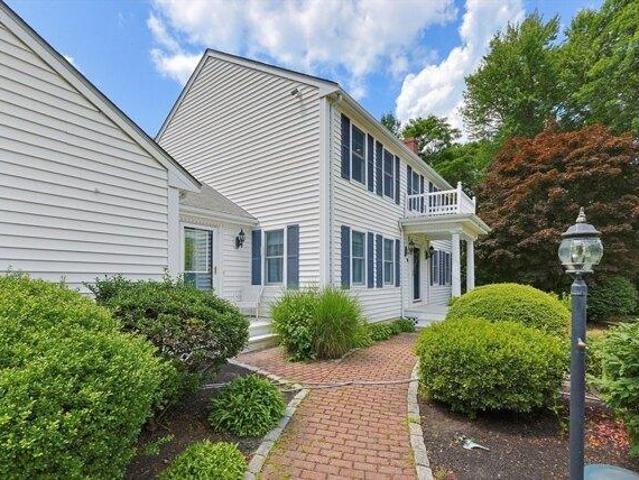 house with 4 bedroom, East Bridgewater MA ES105059683