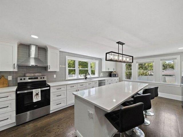 house with 4 bedroom, East Bridgewater MA ES105106967