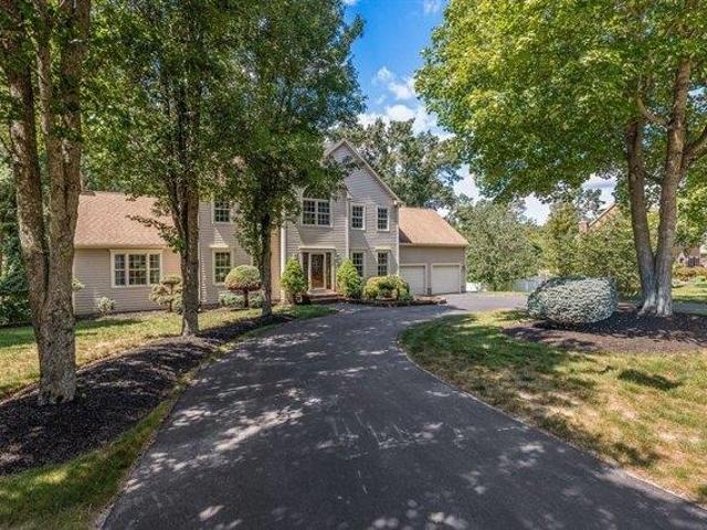 house with 4 bedroom, East Bridgewater MA ES105127241