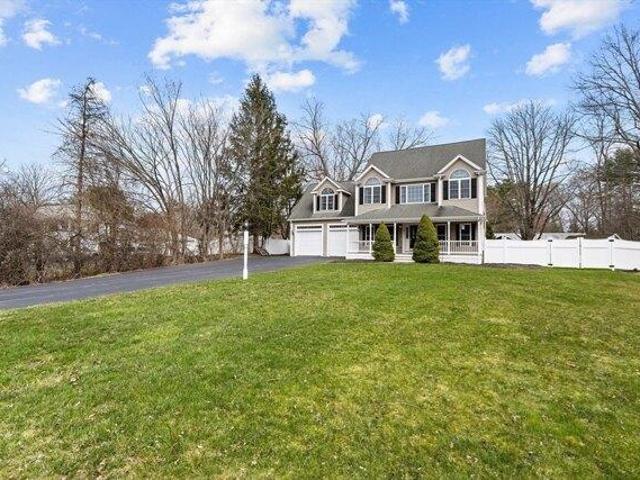 house with 4 bedroom, East Bridgewater MA ES103189288