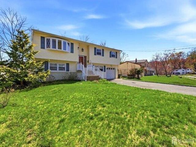 house with 4 bedroom, East Brunswick NJ DLS101783757