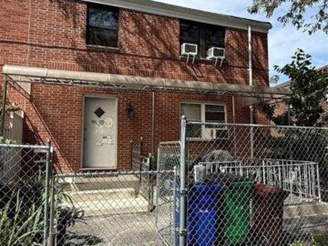 house with 4 bedroom, East Elmhurst NY DLS101801672