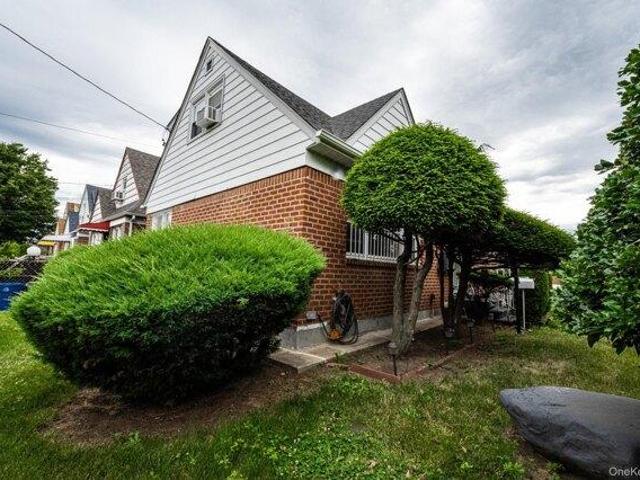 house with 4 bedroom, East Elmhurst NY DS103623905