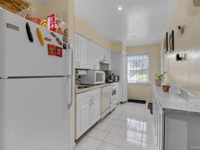 house with 4 bedroom, East Elmhurst NY ES105206737