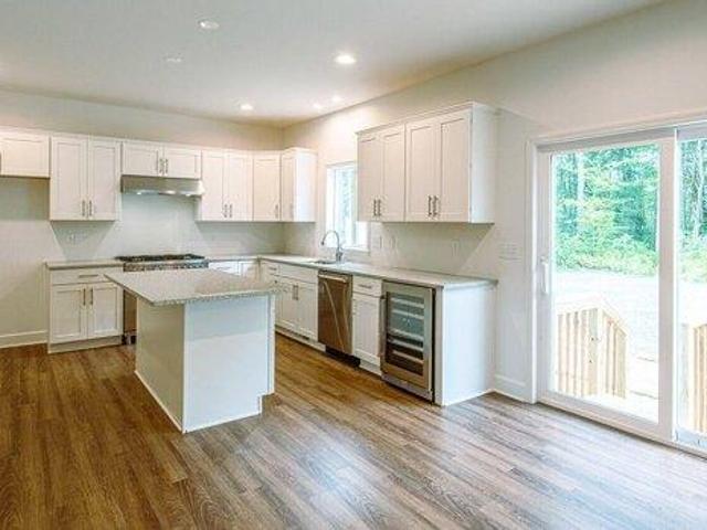 house with 4 bedroom, East Greenbush NY ES103621728