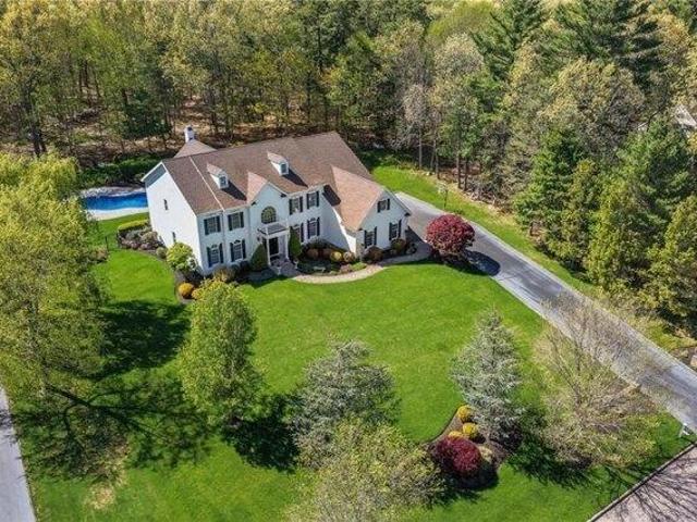 house with 4 bedroom, East Greenwich RI DLS102828401