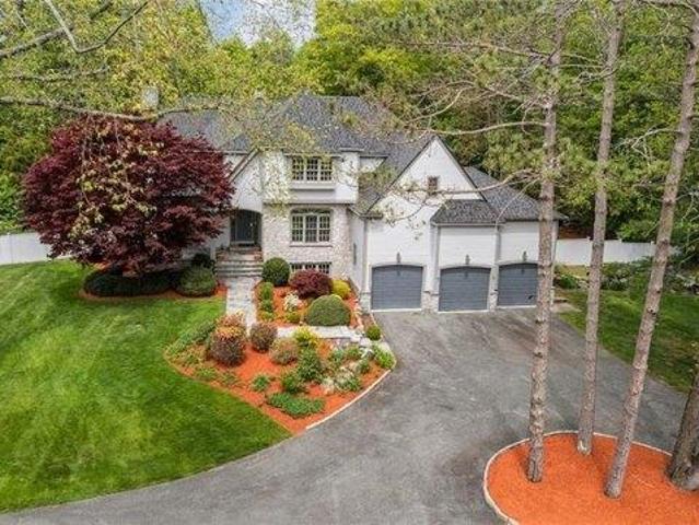 house with 4 bedroom, East Greenwich RI DS102960140