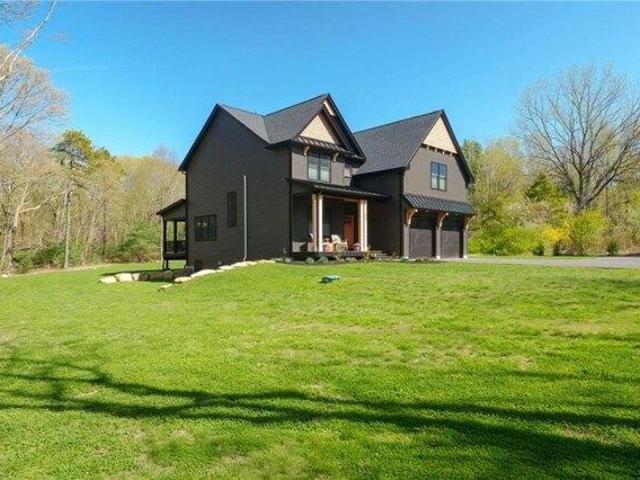 house with 4 bedroom, East Greenwich RI DS103074367