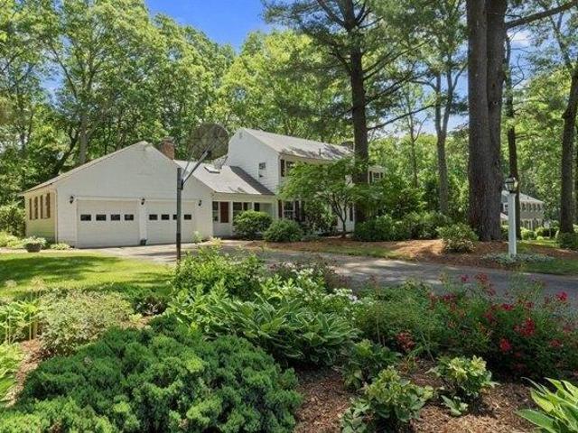 house with 4 bedroom, East Greenwich RI DS104233119